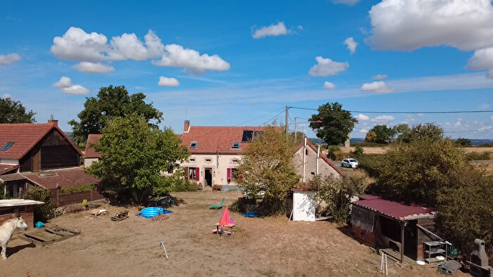 Maison 5 pièces à Louroux-de-Bouble, à vendre