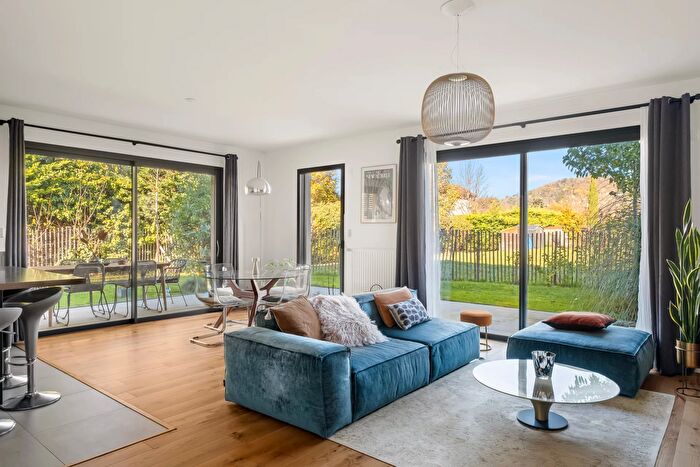 Appartement à vendre - Saint-Cyr-au-Mont-dOr - 5 pièces - 3 chambres