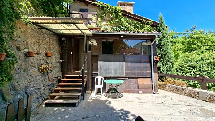 Digne-les-Bains, Arches, Epinettes, Saint-Véran - Maison 2 pièces à vendre