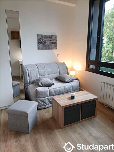 Maison à louer - Reine Blanche, Gentilly - 6 pièces - 5 chambres