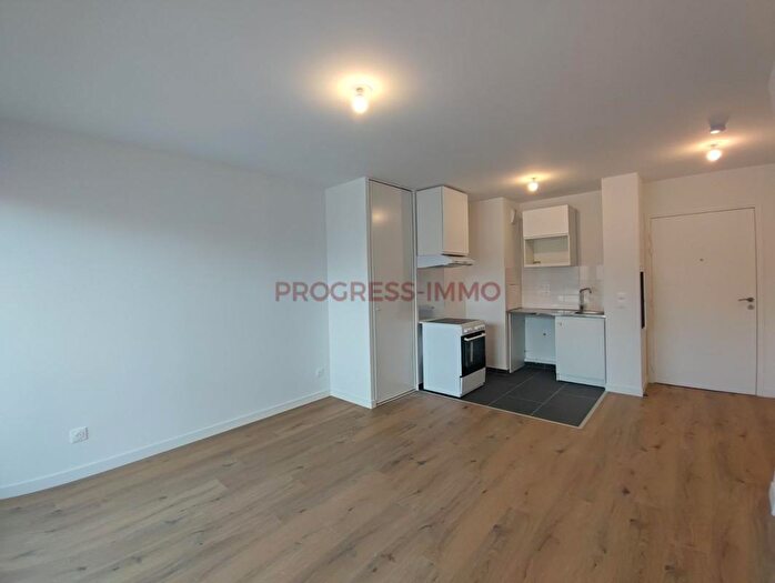 Appartement à louer - Neuilly-Plaisance, Eglise, Gare - 2 pièces - 1 chambre