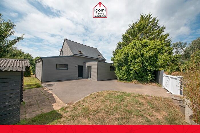 Maison à vendre - Lanvéoc - 5 pièces - 4 chambres