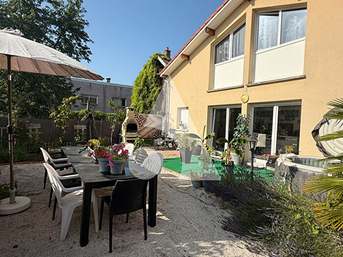 Maison à vendre - Delle - 5 pièces - 3 chambres