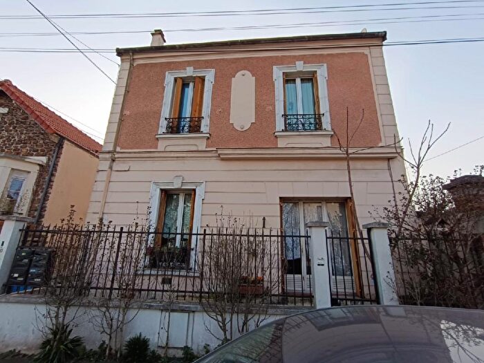 Maison 4 pièces à vendre à Rosny-sous-Bois