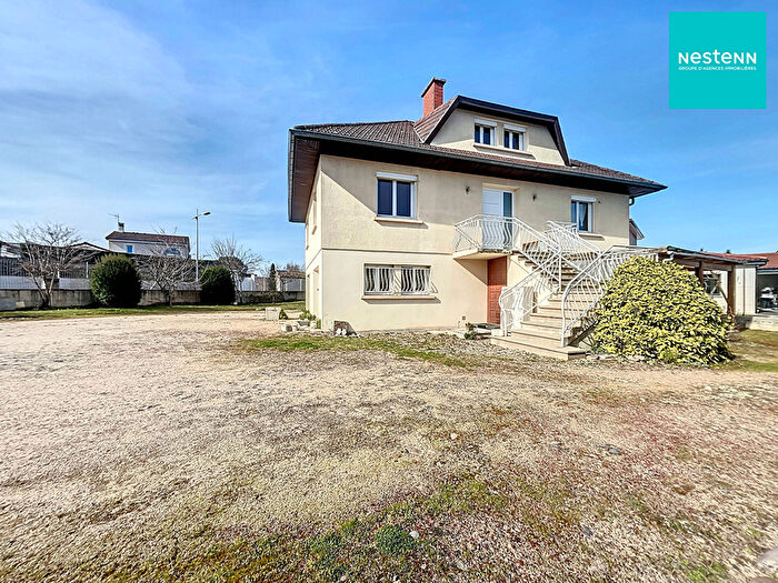 Maison à vendre - Saint-Just-Saint-Rambert, Saint-Rambert - 7 pièces - 6 chambres