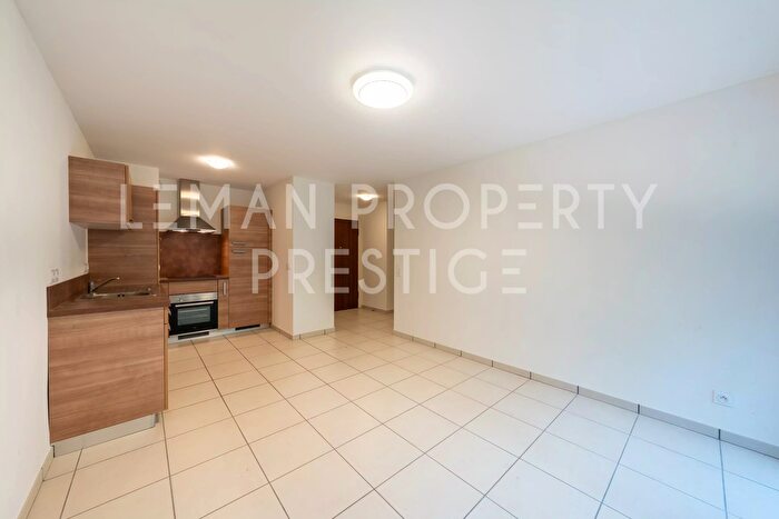 Appartement à vendre - Évian-les-Bains - 3 pièces - 2 chambres