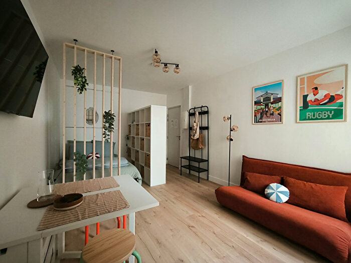 Appartement à vendre - La Rochelle, Centre-ville, Vieux-port, Marché - 2 pièces - 1 chambre