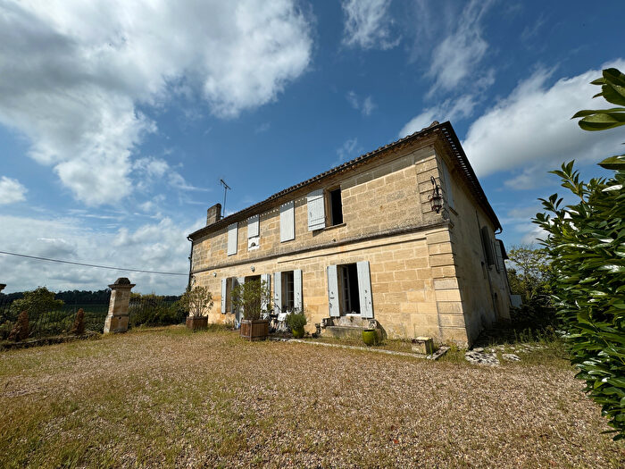 Maison à vendre - Saint-Genès-de-Castillon - 8 pièces - 6 chambres