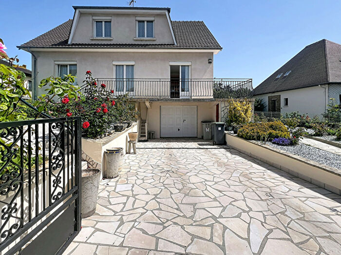 Maison 8 pièces à vendre - Cormelles-le-Royal