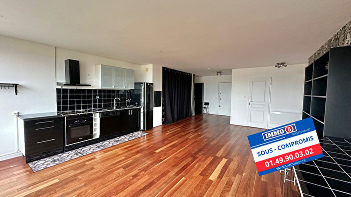 Appartement à vendre - Champs-sur-Marne, Le Nesles - 2 pièces - 1 chambre