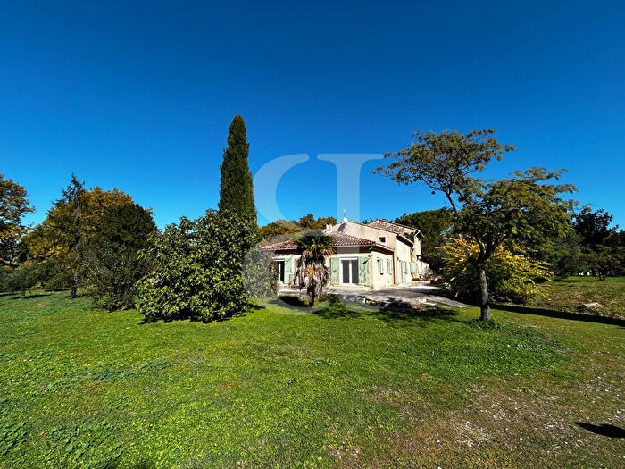 Maison à vendre - Pernes-les-Fontaines - 5 pièces - 6 chambres