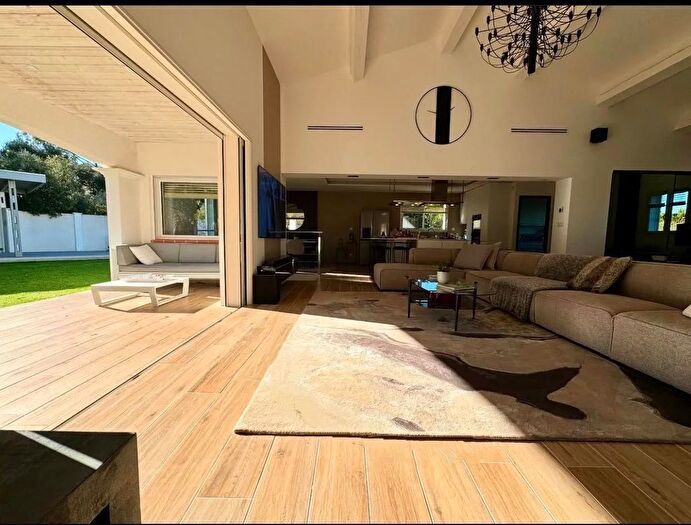 Maison 5 pièces à La Seyne-sur-Mer, Sud, à vendre