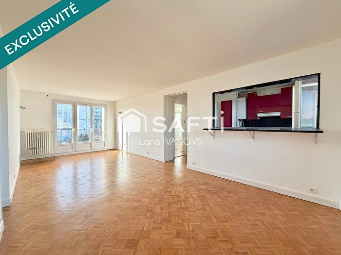 Appartement à vendre - Joinville-le-Pont, Europe - 4 pièces - 3 chambres