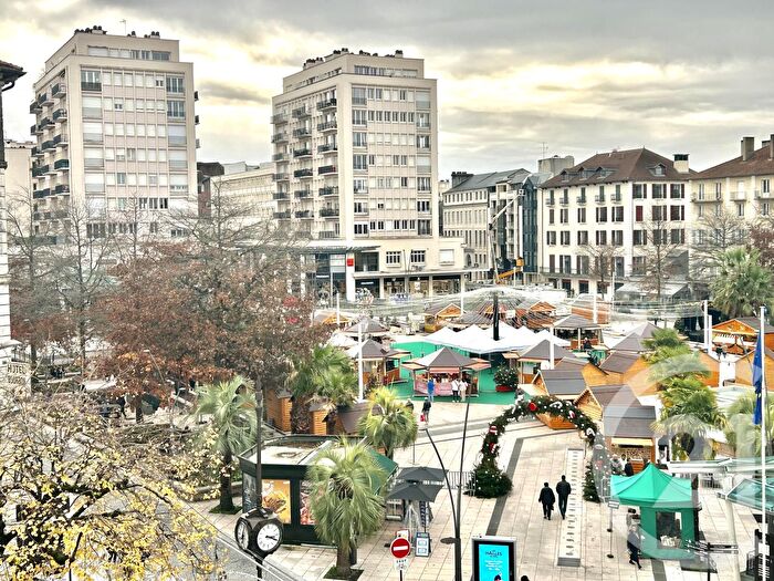 Appartement à vendre - Pau, Centre-ville - 1 pièce - 1 chambre