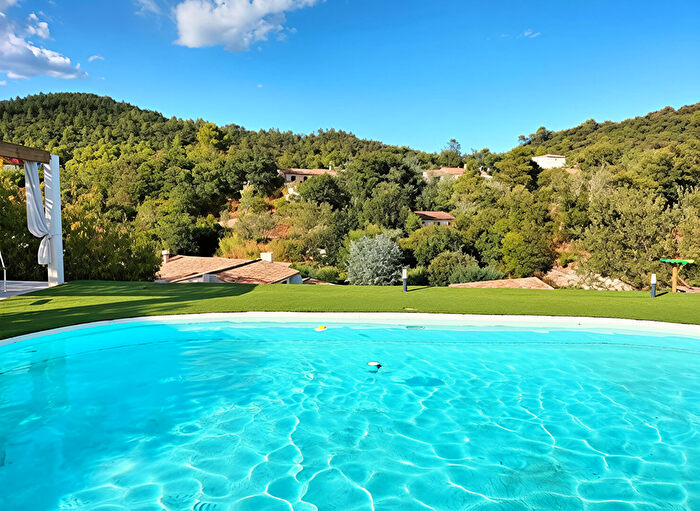 Maison à vendre - Vidauban - 6 pièces - 4 chambres