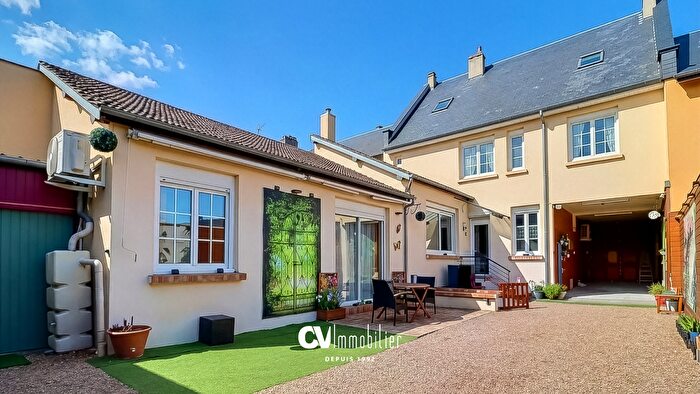 Maison à vendre - Saint-Pierre-du-Vauvray - 7 pièces - 5 chambres