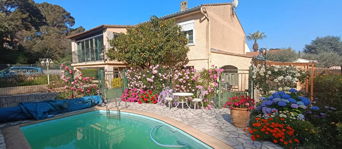 Maison à vendre - La Seyne-sur-Mer, Sud - 7 pièces - 4 chambres