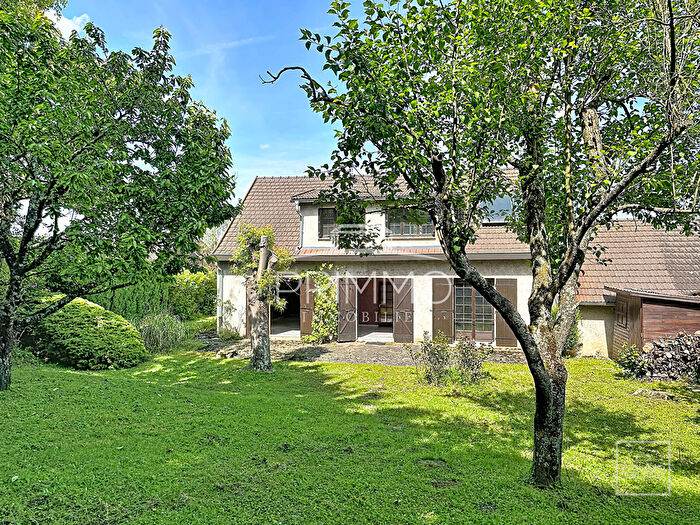 Maison 6 pièces à Saint-Cyr-au-Mont-dOr, à vendre