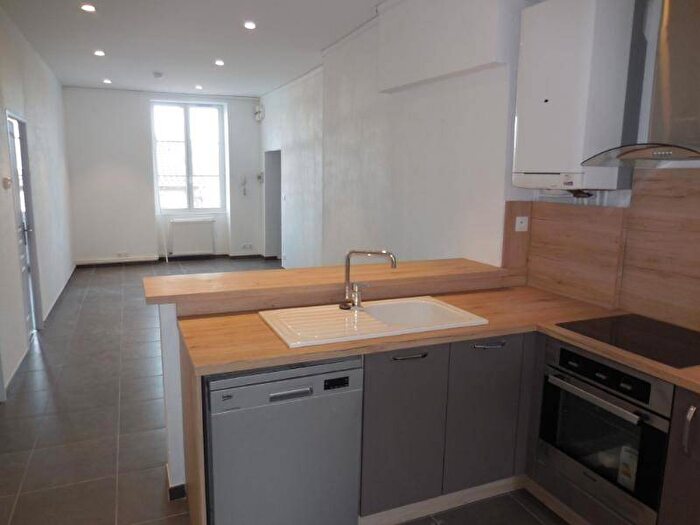 Appartement à louer - Saint-Laurent-sur-Saône - 3 pièces - 2 chambres