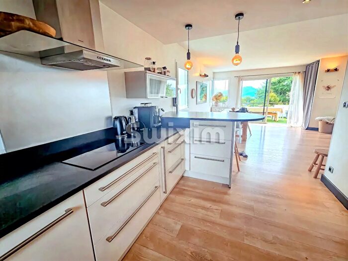 Maison à vendre - Pringy - 6 pièces - 5 chambres