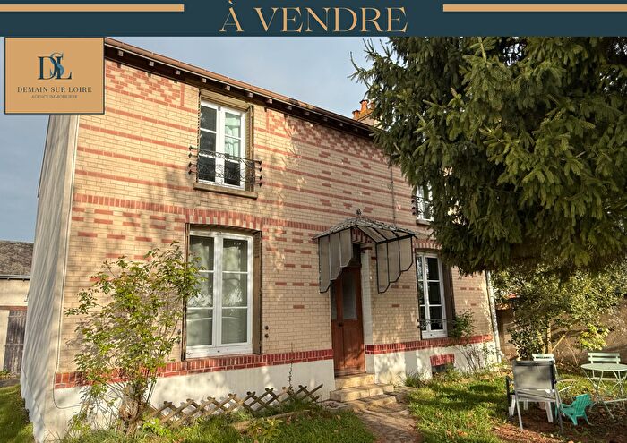 Maison à vendre - Chevilly - 5 pièces - 4 chambres
