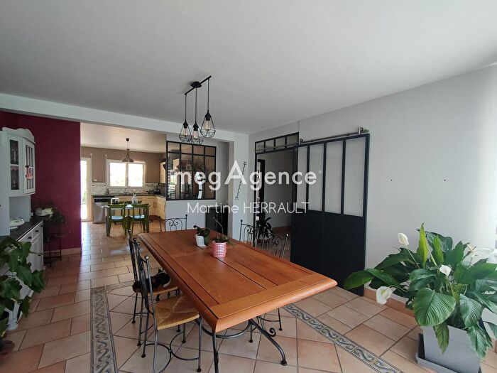 Maison 8 pièces à Moncé-en-Belin, à vendre