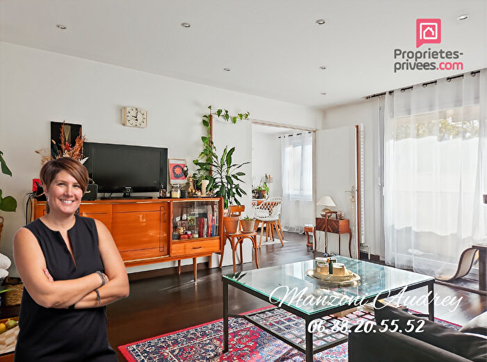 Appartement à vendre - Troyes - 4 pièces - 3 chambres