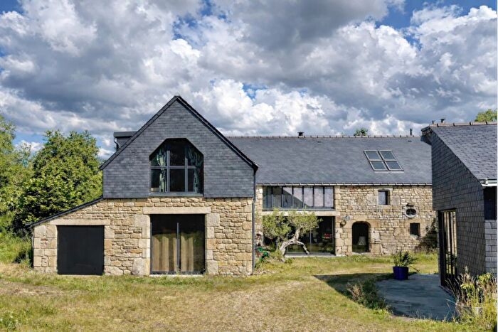 Maison à vendre - Plouray - 7 pièces - 4 chambres