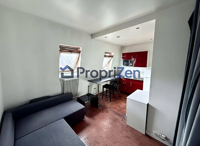 Appartement à louer - Hoche-Friedland, Paris ème arrondissement - 1 pièce