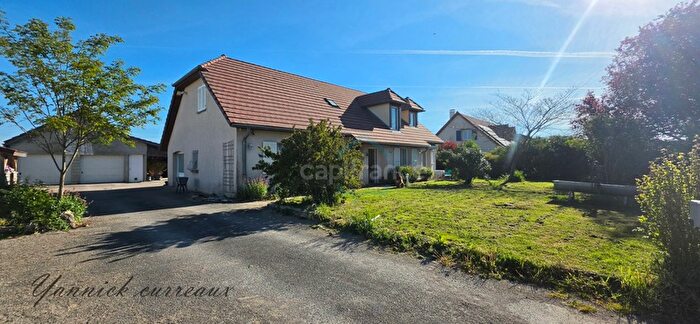 Abergement-la-Ronce : Maison 7 pièces à vendre