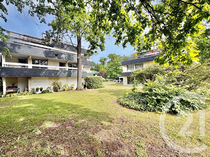 Maisons-Laffitte, Est : Appartement 3 pièces à vendre
