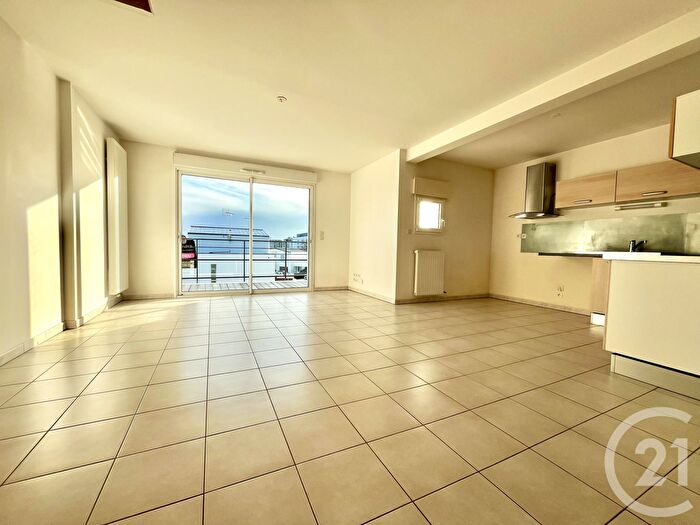 Appartement à vendre - Saint-Gilles-Croix-de-Vie - 3 pièces - 2 chambres