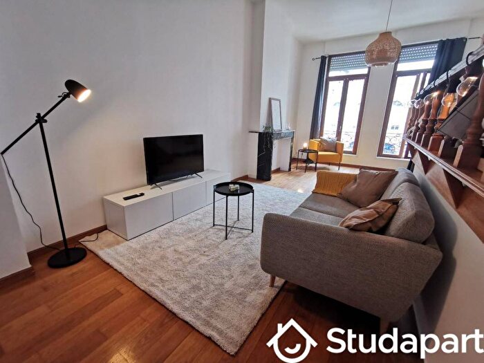 Appartement à louer - Place dArmes et du Barlet, Douai - 2 pièces