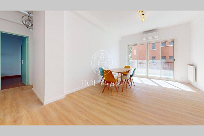 Appartement à louer - Centre Ville, Aix-en-Provence - 4 pièces - 3 chambres