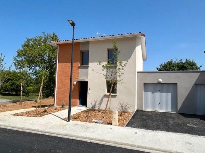 Maison 4 pièces à Larra, à vendre