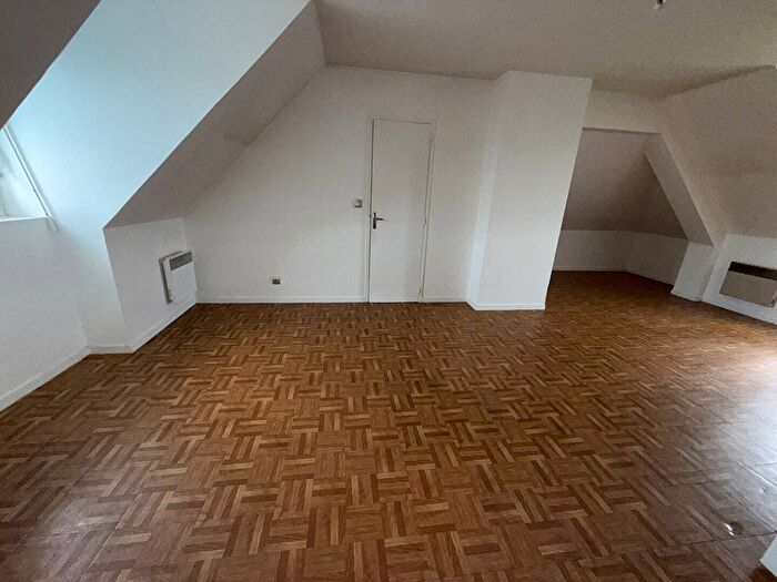 Saint-Germain-la-Blanche-Herbe : Appartement 1 pièce à louer
