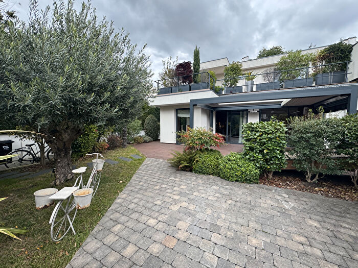 Maison à vendre - Saint-Maur-des-Fossés, Parc de Saint-Maur - 6 pièces - 5 chambres