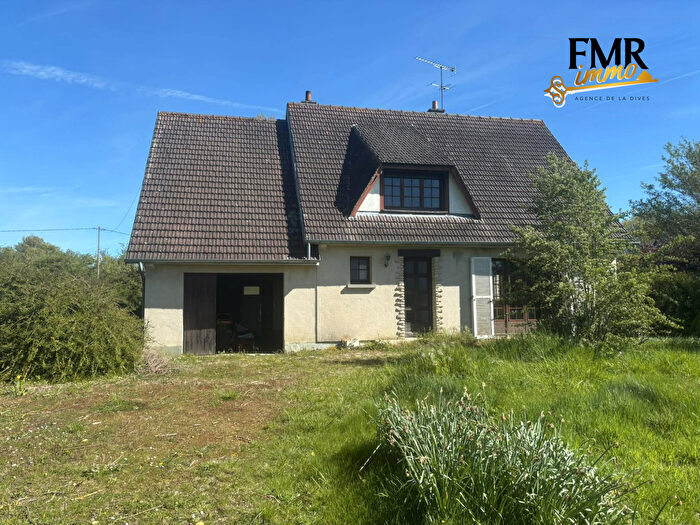 Saint-Pierre-sur-Dives : Maison 6 pièces à vendre