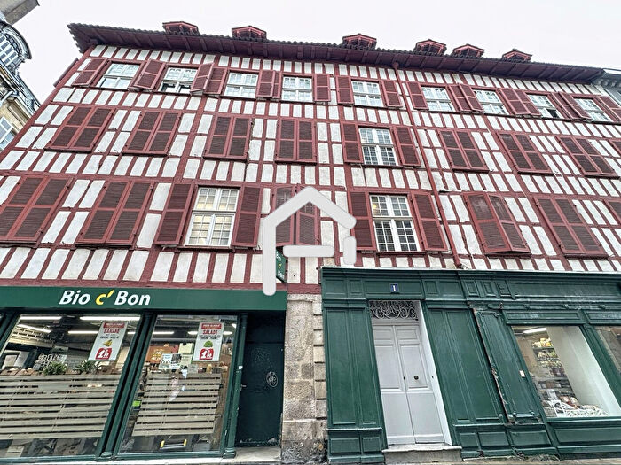 Appartement à vendre - BayonneBayonaBaiona, Centre-ville, Hôtel de Ville - 2 pièces - 1 chambre