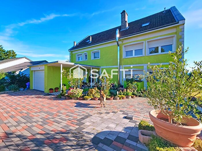 Maison à vendre - Lhôpital - 11 pièces - 9 chambres