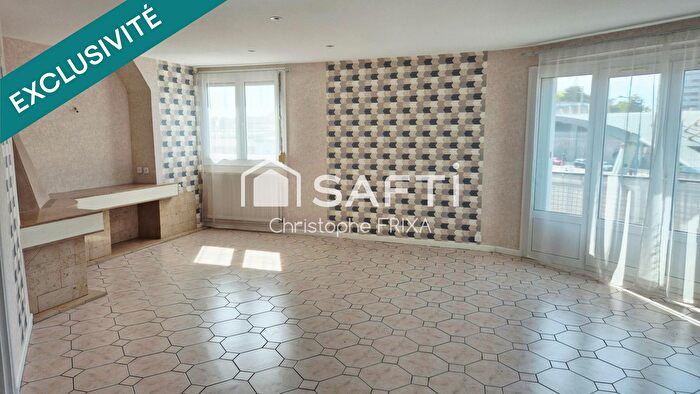 Sotteville-lès-Rouen, Henri Gadeau de Kerville, Quatre Mares, Stade : Appartement 6 pièces à vendre