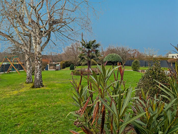 Maison à vendre - Laval - 6 pièces - 3 chambres