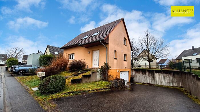 Maison à vendre - Burnhaupt-le-Bas - 5 pièces - 3 chambres