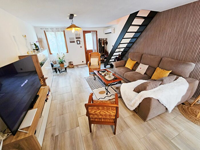 Maison à vendre - Quillan - 5 pièces - 3 chambres