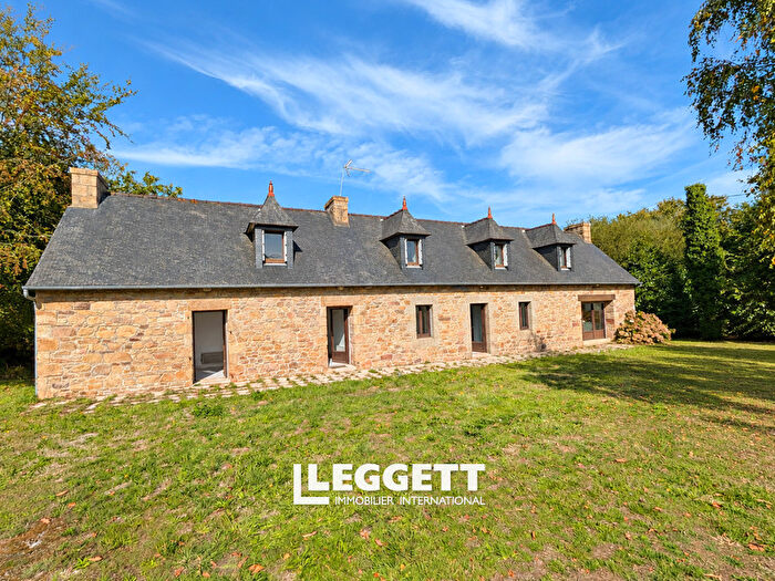 Bégard : Maison 8 pièces à vendre