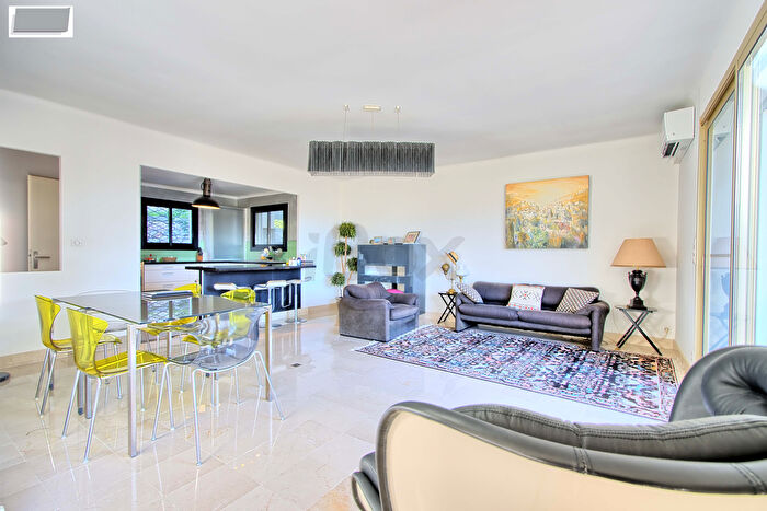 Maison à vendre - Hyères, Pyanet - 6 pièces - 4 chambres