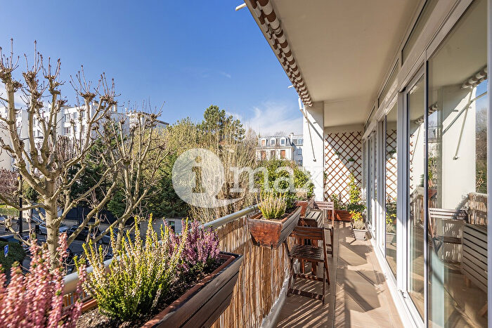 Courbevoie, Bécon : Appartement 5 pièces à vendre