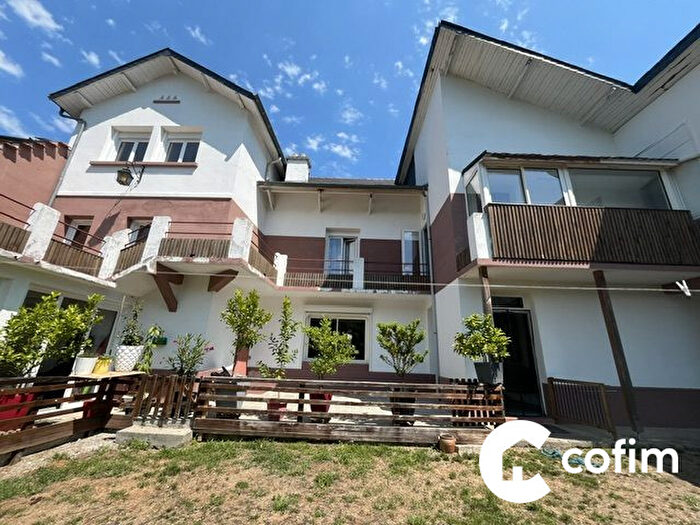 Lourdes, Centre-ville, Place Peyramale, Gare : Maison 11 pièces à vendre