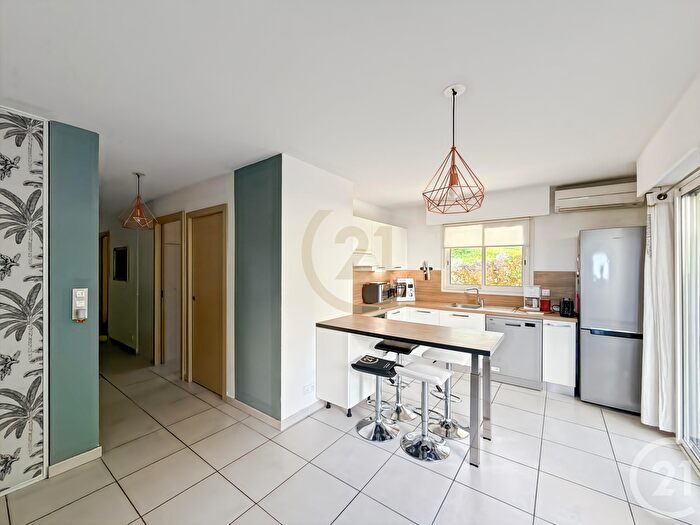 Appartement à vendre - Lîle-Rousse - 3 pièces - 2 chambres