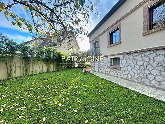 Maison à louer - Fourqueux - 6 pièces - 4 chambres